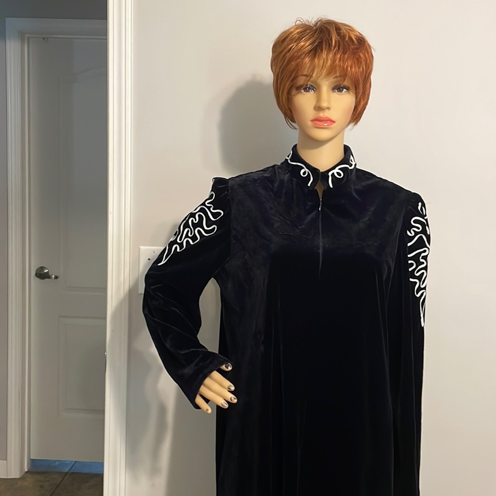 Evelyn Pearson Beautiful Vintage Gown With Stunning A… - Gem